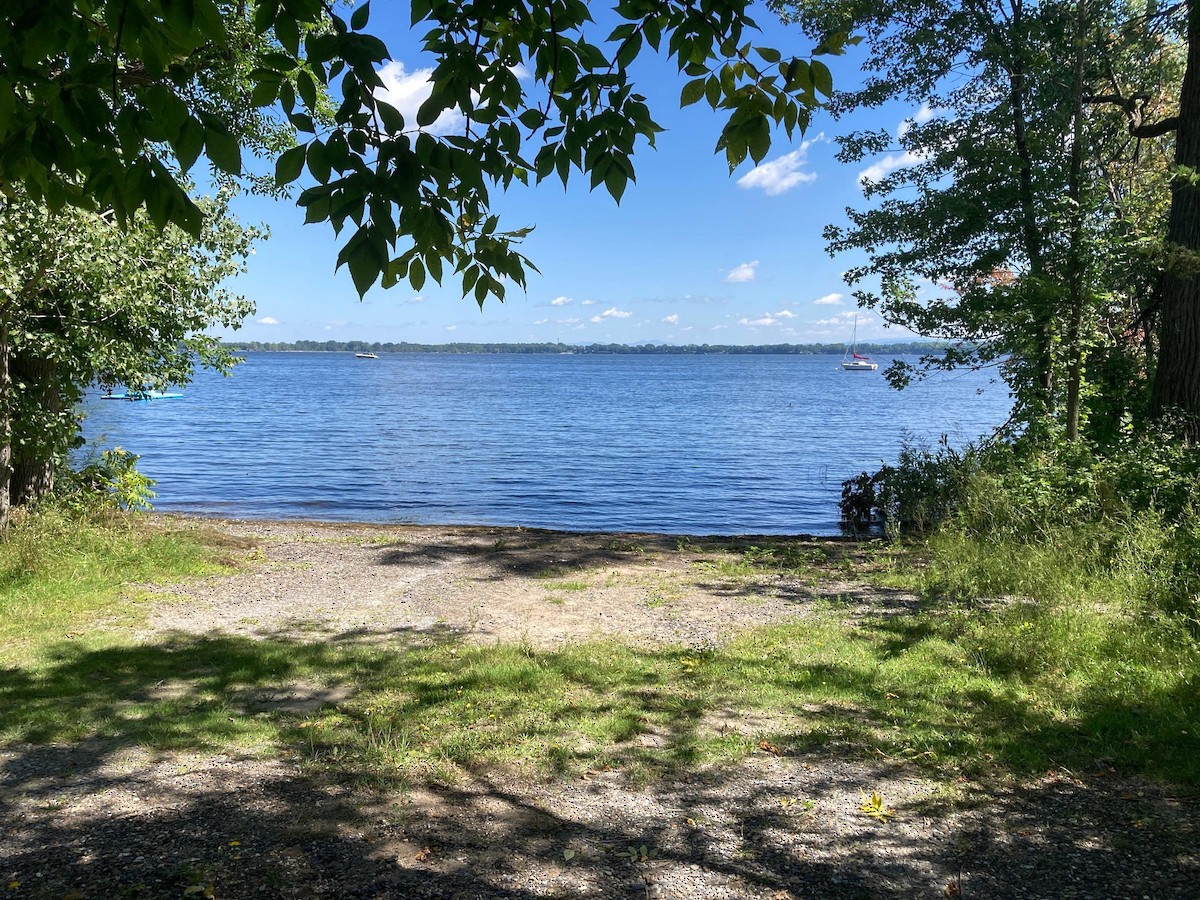 Holcomb Bay Fishing Access - Grand Isle, Vermont, US - Birding Hotspots