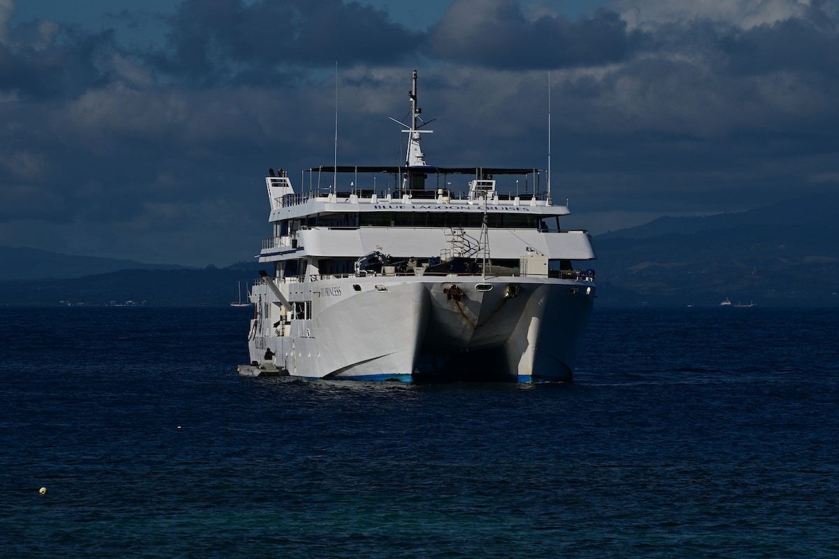 ML642181286 - Habitat: Blue Lagoon Cruises---Fiji Princess - Macaulay ...